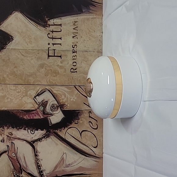 Estee Lauder | Bath & Body | Estee Lauder Vintage Body Perfumed Powder ...